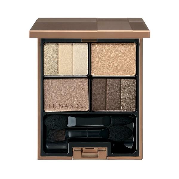 肌の色であるベージュから発想された色と、異なる光感のグラデーションにより計算された立体的な目もとをつくる4色セットのアイシャドウです。 ハイライトカラー、シェードカラーは、それぞれ3段階の光のグラデーションで構成されより精密に光と影を操るこ...