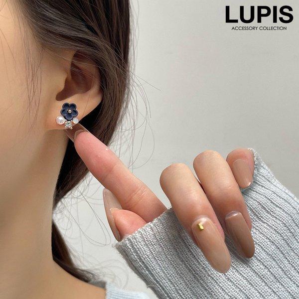 品番 : v2175サイズ : 高さ約1.3cm × 横幅約1.1cm素材 : ポスト部分はS925素材を使用しております。柔らかい素材の為、曲がりやすくなっております。その他 : モニター・撮影環境により実際の商品と色味が異なる場合があり...