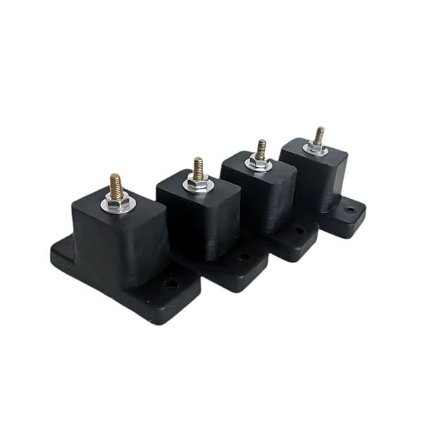 商品の説明  騒音を軽減し快適な環境を実現エアコンの室外機から発生する振動や騒音が気になる方におすすめの防振ゴムパッド。高品質ラバー素材が衝撃を吸収し、周囲への振動や音の伝わりを効果的に低減。特に住宅密集地やベランダ設置時の騒音対策として最...