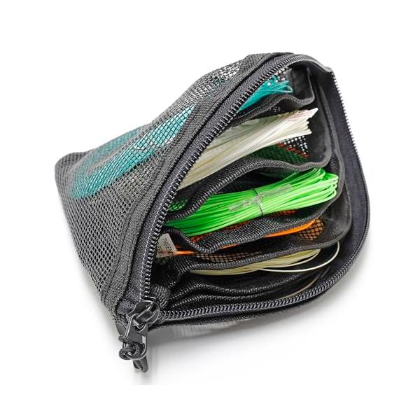 カジュアルブラック/170mm辺/-・パッケージ個数:1・フライラインを7本収納する事が出来るワレットです。・メッシュ素材で蒸れずにフライラインを保管できます。・シーズン終了後にフライラインのお手入れをしておけば高価なラインも長持ちさせる事...