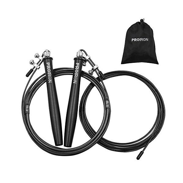 ブラック/3M/-・Color:ブラック・PROIRON縄跳び（ワイヤー）の特徴 ハンドルサイズ：14cm 縄跳びの長さ：3m 材質：ワイヤーロープ、アルミニウム製のハンドル、PU保護カバー セット内容： ワイヤーロープｘ１本 ハンドルｘ２...