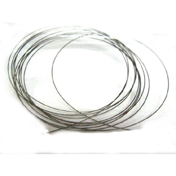 ナイロンコードワイヤー●サイズ・・・・ 　　0.32mm●長さ・・ 　　　　　2mステンレスワイヤーに、ナイロンのコートがかかっています。切れにくく丈夫です。