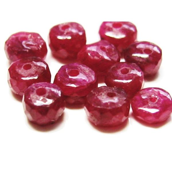 ◇ルビー◇英名　　　Ruby ◇和名　　　紅玉 ◇主な産地　ミャンマー、タイ ◇硬度　　　　9 ◇色赤色　　帯紫赤色 ◇サイズ　　3〜4×2〜3ミリ玉◇穴サイズ　　0.4mmシリコンゴム使用可能