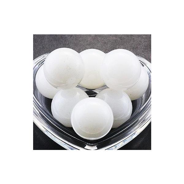 ジェダイト/Jadeite　５月の誕生石　「仁・義・礼・智・信」の５つの徳を備えた石として、持ち主に天の叡智を授け、意識を高め、人徳を与える効果があるといいます。指導的な立場の人が身につけると、多くの人々から敬意を払われ、支持を得ることがで...