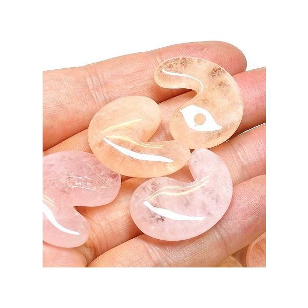 モルガナイト英名　　Morganite●サイズ・・・約30mm●産地　ナイジェリア色合い・・・オレンジ/ピンク