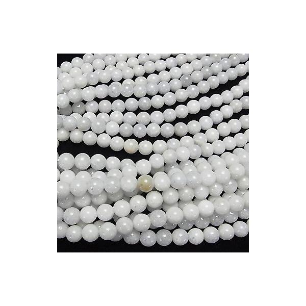 ジェダイト/Jadeite　５月の誕生石　「仁・義・礼・智・信」の５つの徳を備えた石として、持ち主に天の叡智を授け、意識を高め、人徳を与える効果があるといいます。指導的な立場の人が身につけると、多くの人々から敬意を払われ、支持を得ることがで...