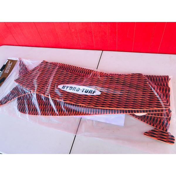 【メーカー】HYDRO-TURF（ハイドロターフ）【品番】HT62CD2TPBKOR【品名】DECK MAT(デッキマット）【適応】KAWASAKI  Ultra 250/260/300/310/LX(-2021)【カラー】トップ：ブラック...