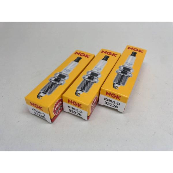 【メーカー】NGK【品番】KR9E-G-3【商品名】スパークプラグ 3本セット 1台分 シードゥ 300シリーズに対応したスパークプラグ3本パック1台分での販売となります。【適応機種】SEADOORXP-X300/RXT-X300/GTX3...