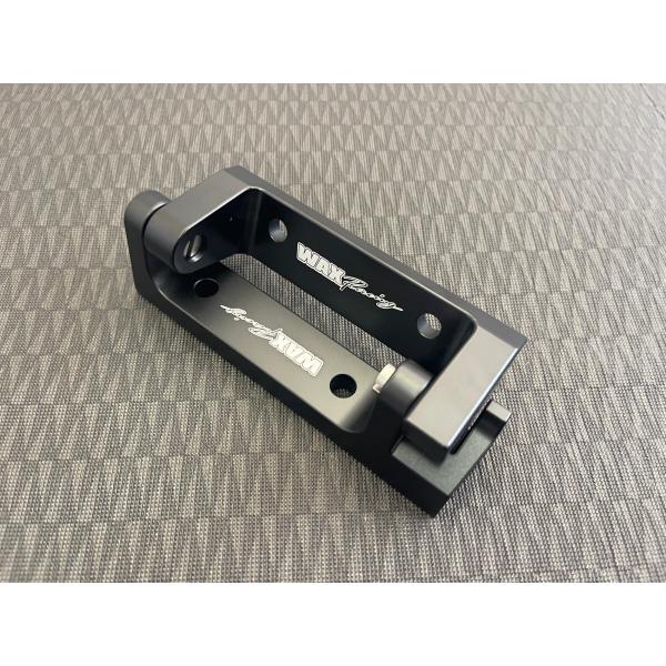 【メーカー】Wax Racing【品番】WAX-K650-001BK【商品名】フードヒンジ【適応機種】Kawasaki 650X-2【商品説明】650X-2の船体とエンジンフードの開閉部分のアルミ製ヒンジ純正部品は販売終了品【発送方法】《前...