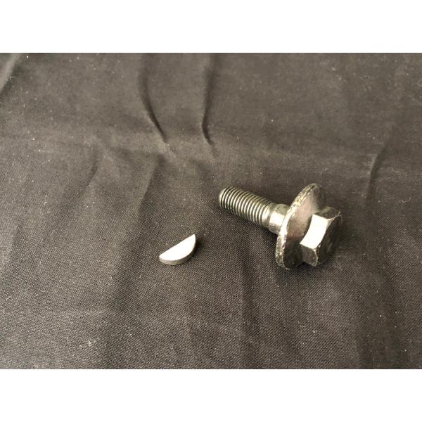 【メーカー】YAMAHA【品番】90109-10M44【品名】フライホイールボルト【品番】90280-05001【品名】半月キー【適応機種】YAMAHA 700Superjet TZ【商品説明】・フライホイール固定ボルトと半月キー・基本分解...