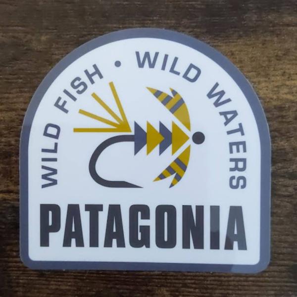 【pa-102】patagonia sticker パタゴニア ステッカー Soft hackle※ラミネート加工有■カラーグレー系■サイズ縦6.8cm×横7cm※稀に折れ、印刷ミス、粘着汚れがある場合があります。
