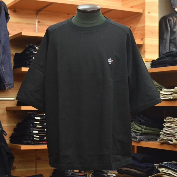 コットンリネンの布帛素材をTシャツで生産国：日本発売：2026年【素材】コットン 50% リネン 50%【サイズ (cm)】3(L) 着丈:70 裄丈:55.5 身幅:604(XL) 着丈:71.5 裄丈:58 身幅:63佐藤(170cm ...