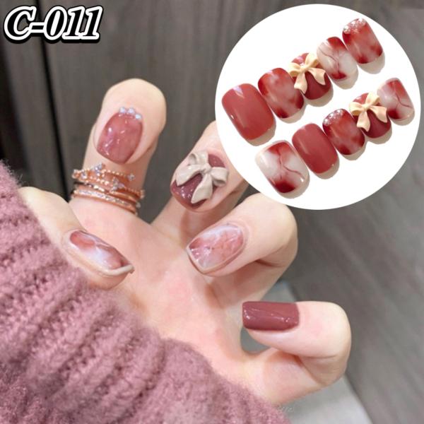 エムズソレラのネイルチップセットです。1回分(12枚)のグミシール付き。届いたらすぐにお使い頂けます！！当店では豊富なデザインを取り揃えておりますのでたくさん集めてコレクションしたりその日の気分で付け替えたり日々のオシャレをより楽めること間...