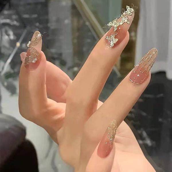 簡単に付け外しできるネイルチップのセットです。1回分(12枚)のグミシール付きなので届いたらすぐにお使い頂けます！！グミシールやネイルグルーがあれば、繰り返し何度も使えてコスパも抜群。当店M's SORELLE-エムズソレラ-では豊富なデザ...