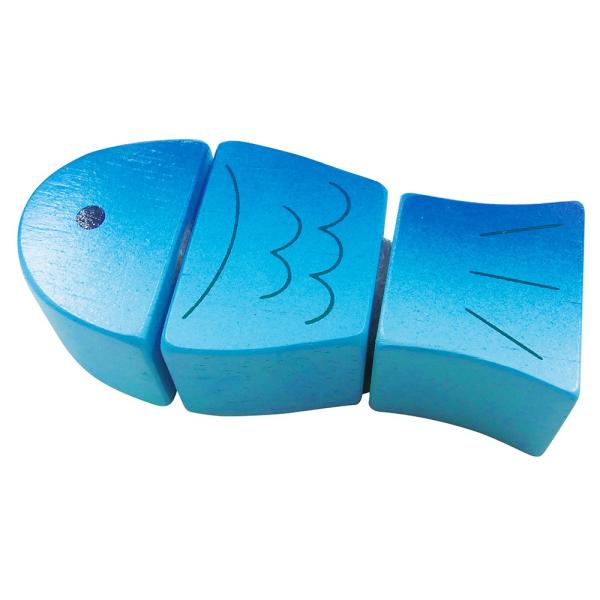 おままごとあそびにつかう「さかな」のかたちをした木のおもちゃです。※セット内容:さかな×１個です。(３つに切れます。)※与える目安:２歳前後※サイズW90×D42×H20（簡易パッケージ）重量：51g（パッケージ含む）