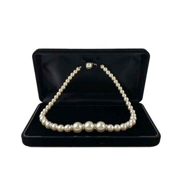 ◇素材　フロッキー(ポリエステル100％)　プラスチック　紙　サテン布　◇《カラー》　黒ケース/黒台紙　グレーケース/グレー台紙　グレーケース/白台紙　紺ケース/紺台紙◇サイズW180xD96xH35ｍｍ　　ケースの外側はフロッキー加工され...