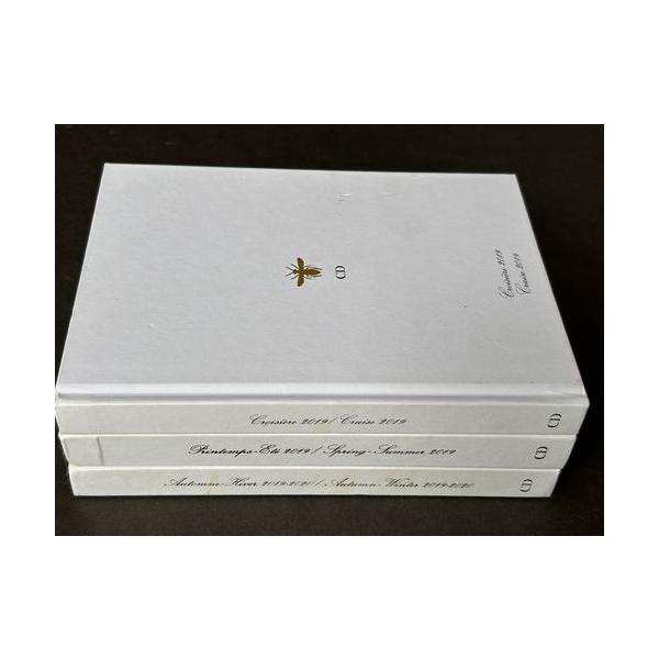 出版：Christian Dior（2018年〜2019年）状態：並品（傷みや変色等が少ないもの）