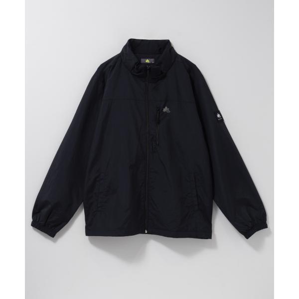 アウトドアブランドの「LOGOS PARK」から、撥水スタンドジャケットの登場です。カラーは、ブラック・マスタード・グリーン・ワイン・ベージュの5色展開です。■デザイン機能性とシンプルなデザインを絶妙に融合させた一着。程よい光沢感が、カジュ...