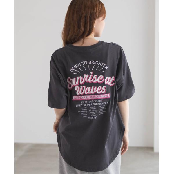 ゆったりとしたビッグシルエットTシャツ。カラーは、オートミール・チャコールの2色展開です。■デザイン立体感のあるチェーン刺繍が目を惹きます。前後差のある裾が可愛いラウンドヘム仕様。首元をすっきりと見せるクルーネック。■ポイント肌触りの良い綿...
