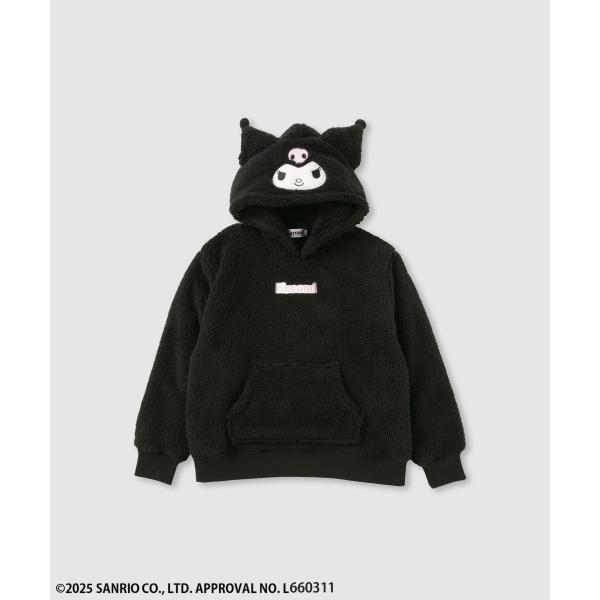 もこもこ暖かいシャギーボア素材を使用したプルパーカー。カラーは、ブラックです。■デザインクロミがかわいらしい一枚。今どきのゆるシルエットで、お子様がストレスなく快適に過ごせます。■ポイントフード部分にこだわりの刺繍と耳をあしらったキャラクタ...