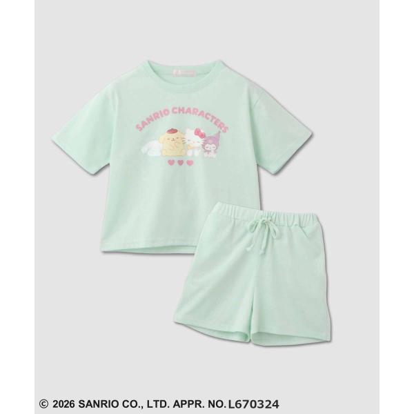 ふんわりかわいいサンリオキャラクターズのルームウェア。カラーは、ミントです。■デザイン半袖プリントTシャツとショートパンツのセットアイテム。シナモロール・ポムポムプリン・ハローキティ・クロミが寄り添っているプリントです。■ポイントTC天竺素...