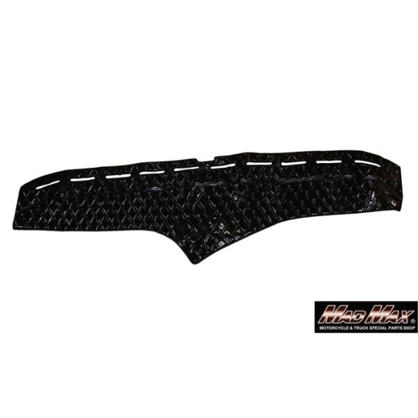 【発売日：2020年02月01日】dm2-122-ud01-2 フロントマット ダッシュボードマット エナメルマット キルトマット レトロマット インテリアマット 内装 日産