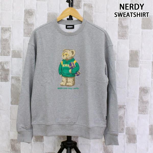 CLEVER NEDDY SWEATSHIRTフロントのベアプリントが可愛らしいスウェットシャツです。トレンドを意識したベアプリントはバランスの取れた大きさで着こなしに馴染み易いのもポイント◎ブランド特有の程よくルーズなサイズ感でストリート...