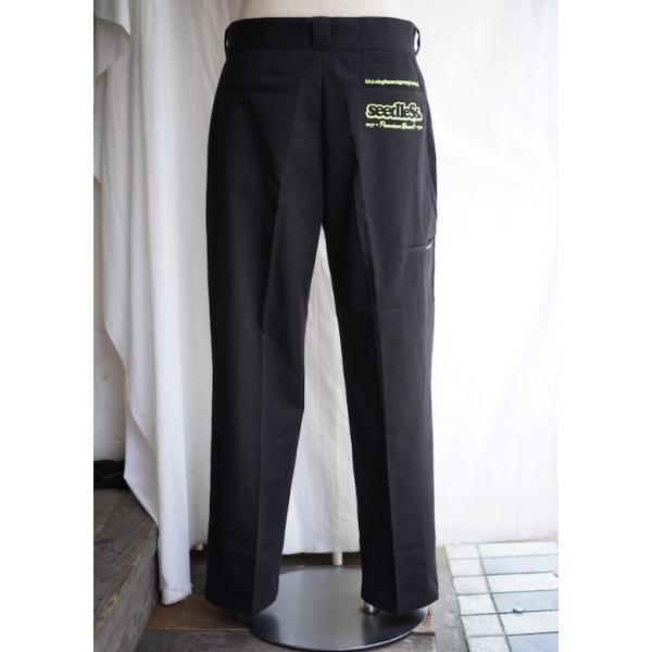 アメリカのワークブランドのパンツを模してよりニーズにマッチした仕上がりに詰めた仕上がりのワークパンツ柔らかに素材感のTCツイルベルト幅広めのベルトループ幅広いHPの入るミニポケットシードレスのオリジナルにつけられる隠しポケットも付いてます。...