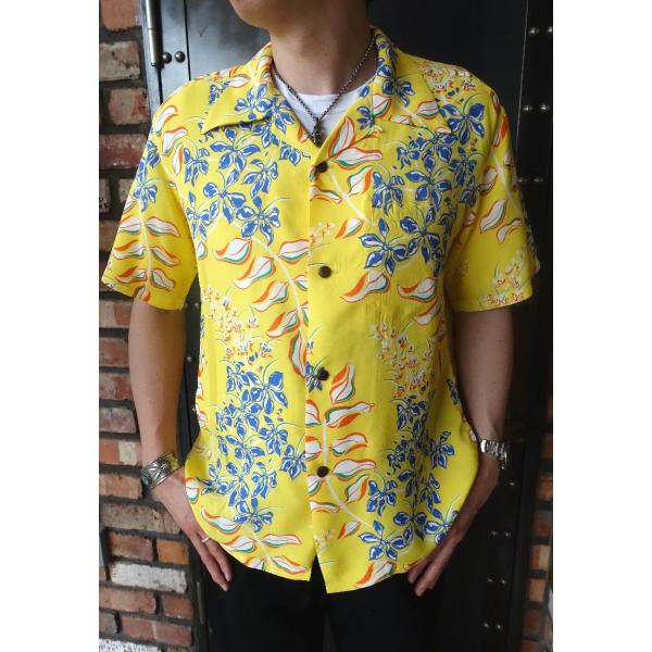 サンサーフ SUN SURF  SS39221 GINGER LILY アロハシャツ YELLOW可憐に花を咲かせるジンジャーリリー。ハワイには1900年代初頭に持ち込まれ、カヒリジンジャーやホワイトジンジャーと共にレイ・フラワーとして人気...