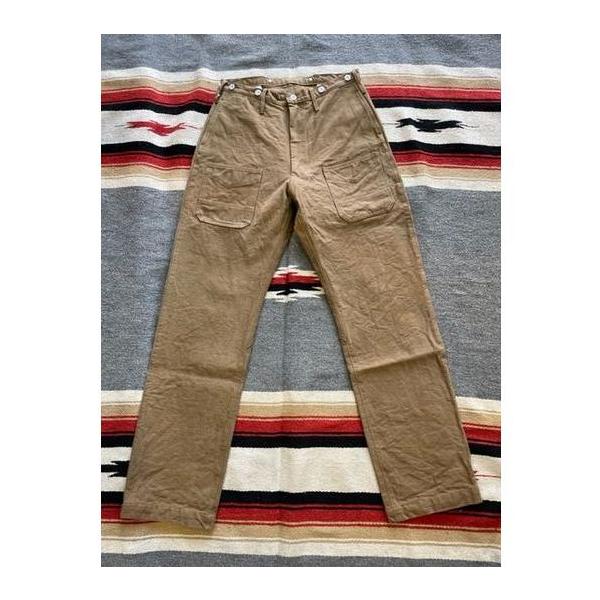 ウィルコックスアンドギブズ WILLCOX&amp;GIBBS ワークパンツ WORK PANTS BRN1920年代のキャンバストラウザーズをベースに現代的にアップデート。フロントに携帯等を収められる使いやすいポケットを配置しユニバーサル...