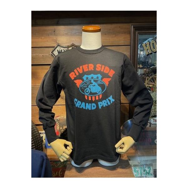 春夏用L/S TEEとしてリリースする、S/S TEEと同じ14番単糸を使用した長袖TEEは発売以来、大人気。14番TEE同様の生地番手を使用すことで春夏シーズンでのより多くの着用を可能にすると共に、秋冬リリースとなる16番双糸(8番相当)...