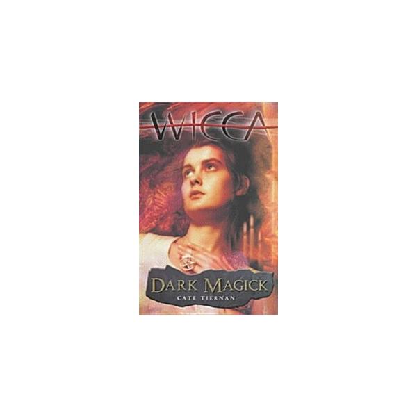 【お取り寄せ・キャンセル不可の商品】：2週間~4週間でお届け（お急ぎの方はご遠慮ください。）　／　【本の説明】192ページ　128*192mm　言語：English　国：イギリス　41g　ISBN：9780141314037　／　【本の内容...