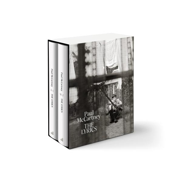 【お取り寄せ・キャンセル不可の商品】：2週間~4週間でお届け（お急ぎの方はご遠慮ください。）　／　【本の説明】500ページ　3*6mm　言語：English　国：イギリス　595g　ISBN：9780241519332　／　【本の内容】TH...