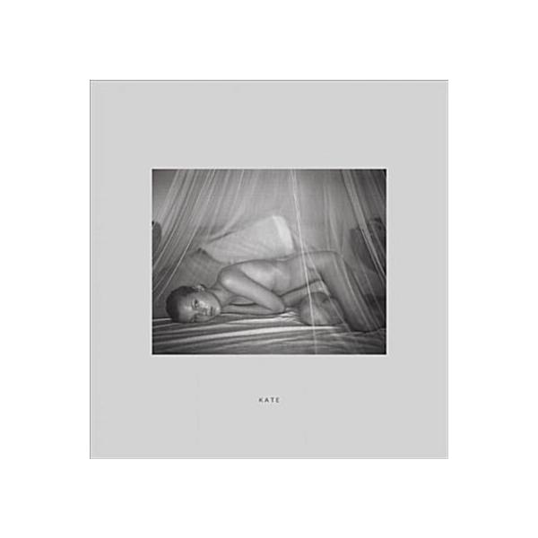 【お取り寄せ・キャンセル不可の商品】：2週間~4週間でお届け（お急ぎの方はご遠慮ください。）　／　【本の説明】120ページ　387*425mm　言語：English　国：イギリス　3016g　ISBN：9780714876801　／　【本の...