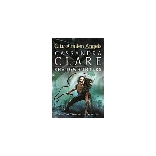 【お取り寄せ・キャンセル不可の商品】：2週間~4週間でお届け（お急ぎの方はご遠慮ください。）　／　【本の説明】448ページ　132*199mm　言語：English　国：イギリス　357g　ISBN：9781406330335　／　【本の内...