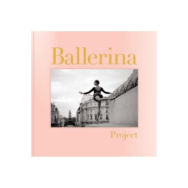 【お取り寄せ・キャンセル不可の商品】：2週間~4週間でお届け（お急ぎの方はご遠慮ください。）　／　【本の説明】208ページ　287*287mm　言語：English　国：アメリカ　1678g　ISBN：9781452181813　／　【本の...