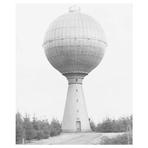 【お取り寄せ・キャンセル不可の商品】：2週間~4週間でお届け（お急ぎの方はご遠慮ください。）　／　【本の説明】282ページ　238*273mm　言語：English　国：アメリカ　1610g　ISBN：9781588397553　／　【本の...