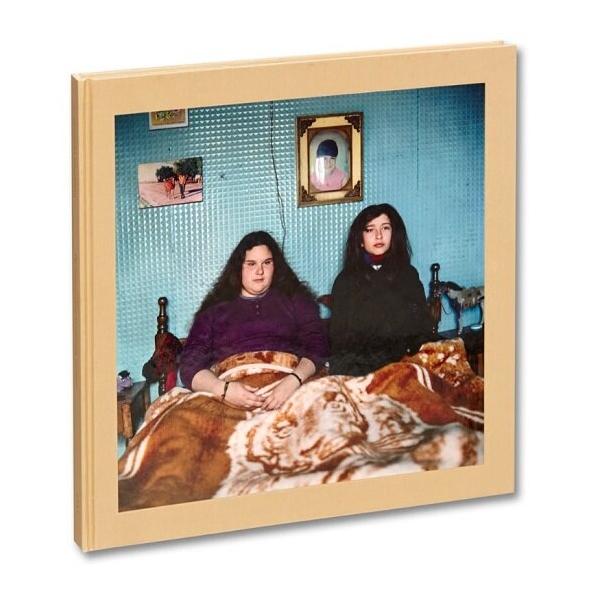 【お取り寄せ・キャンセル不可の商品】：2週間~4週間でお届け（お急ぎの方はご遠慮ください。）　／　【本の説明】144ページ　言語：English　131g　ISBN：9781912339976　／　【本の内容】 "Intensely int...