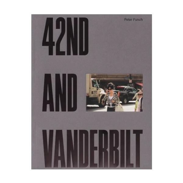 【お取り寄せ・キャンセル不可の商品】：2週間~4週間でお届け（お急ぎの方はご遠慮ください。）　／　【本の説明】180ページ　195*250mm　言語：English　205g　ISBN：9781942953739　／　【本の内容】Betwe...