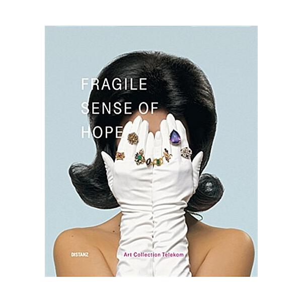 【お取り寄せ・キャンセル不可の商品】：2週間~4週間でお届け（お急ぎの方はご遠慮ください。）　／　【本の説明】232ページ　231*274mm　言語：English　国：ドイツ　1111g　ISBN：9783954760886　／　【本の内...