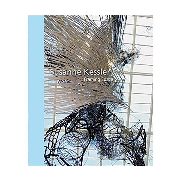 【お取り寄せ・キャンセル不可の商品】：2週間~4週間でお届け（お急ぎの方はご遠慮ください。）　／　【本の説明】232ページ　236*287mm　言語：English　国：ドイツ　1202g　ISBN：9783954761197　／　【本の内...