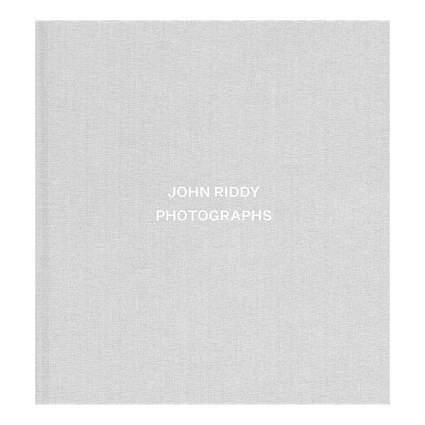 【お取り寄せ・キャンセル不可の商品】：2週間~4週間でお届け（お急ぎの方はご遠慮ください。）　／　【本の説明】256ページ　302*320mm　言語：English　国：ドイツ　2427g　ISBN：9783958295667　／　【本の内...