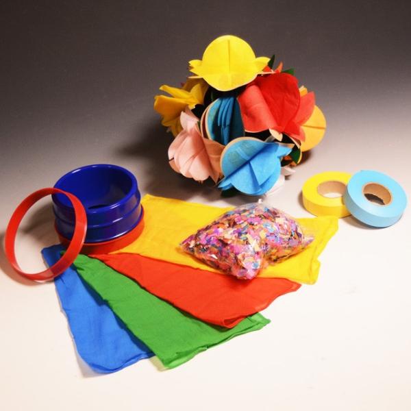 紙を貼ってドラム状にした筒から、スカーフ・楠玉・紙テープ等がどんどん出てくる！【宴会】