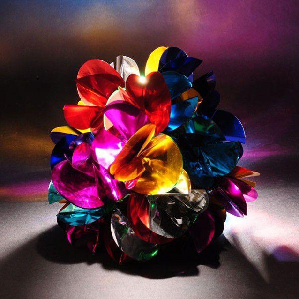 メタルシート製20輪のカラフルな楠玉！（大きさ75 X 90mm）【取出】