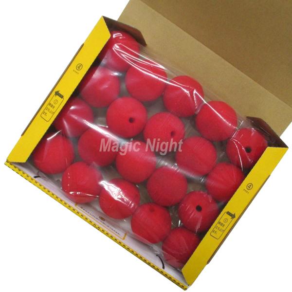 赤鼻のキャラクターならなんでも対応！ピエロさんの赤い鼻20個セットです♪ピエロ・クラウン、トナカイなど、赤い鼻の仮装用にどうぞ☆大人・子供兼用。スポンジ製で、柔らかくて軽量！おとなも子どもも使えます♪パーティー 学園祭 二次会 ハロウィン ...