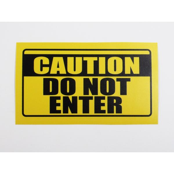 『CAUTION DO NOT ENTER』 立入禁止 注意 のシール・ステッカーです。 英語表記なので、日本人のみならず海外・外国人の人にも理解しやすいです。立入禁止の場所の表示や危険な場所の警告、セキュリティ対策、防犯対策用としてご使用...