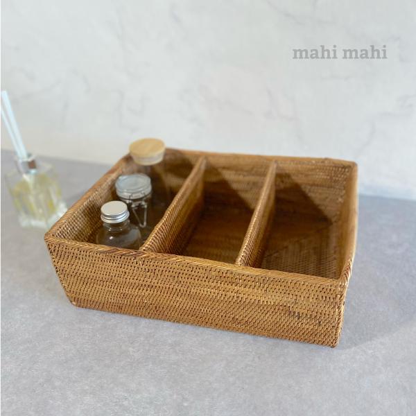 キッチンにも化粧棚にも♪化粧品や調味料の収納ケースに☆インスタグラム開設しました↓https://www.instagram.com/mahi_mahi766/組み合わせ購入12,000円以上ご購入で、送料無料で発送致します。(商品説明)【...