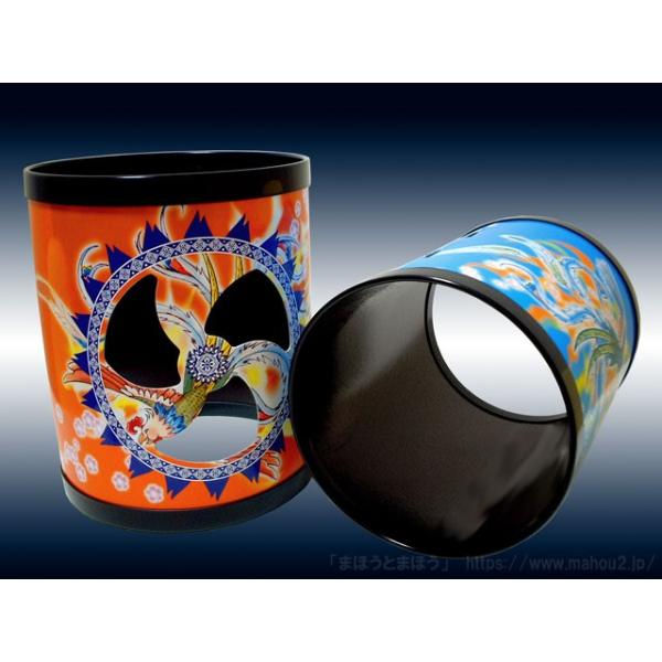 心に念じた物が次々出てくる魔法の筒。何度見せても中は完全にカラッポのはずなのですが！？この商品は・極めて簡単に行える事・かなりの大きさ、量の品物が取り出せる事・固形物（小さく縮める事ができない物）が扱える事など、優れた特徴があります。たくさ...