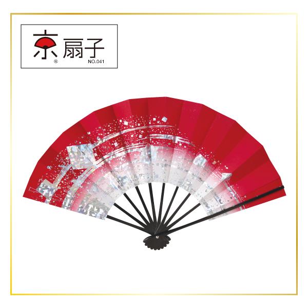 舞踊に最適な扇子です。民謡や日本舞踊などの舞台用、稽古用にお使いいただけます。舞台映え間違いなし。個人ではもちろん、グループや団体での踊りにもご活用いただけます。国産　サイズ・・・長さ約29cm　開時幅・・・約50cm材質・・・舞扇子専用和...