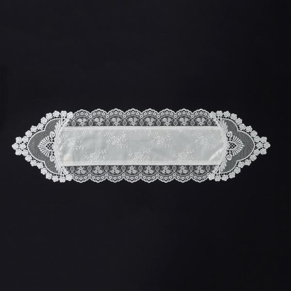 クラシカルな刺繍が美しいレース。敷くだけで空間に高級感と華やぎを演出します。▼サイズ幅120cm 奥行35cm▼材質(生地)ポリエステル100％(刺繍上糸)レーヨン100％(刺繍下糸)ポリエステル100％▼生産国中国▼配送方法クリックポスト...